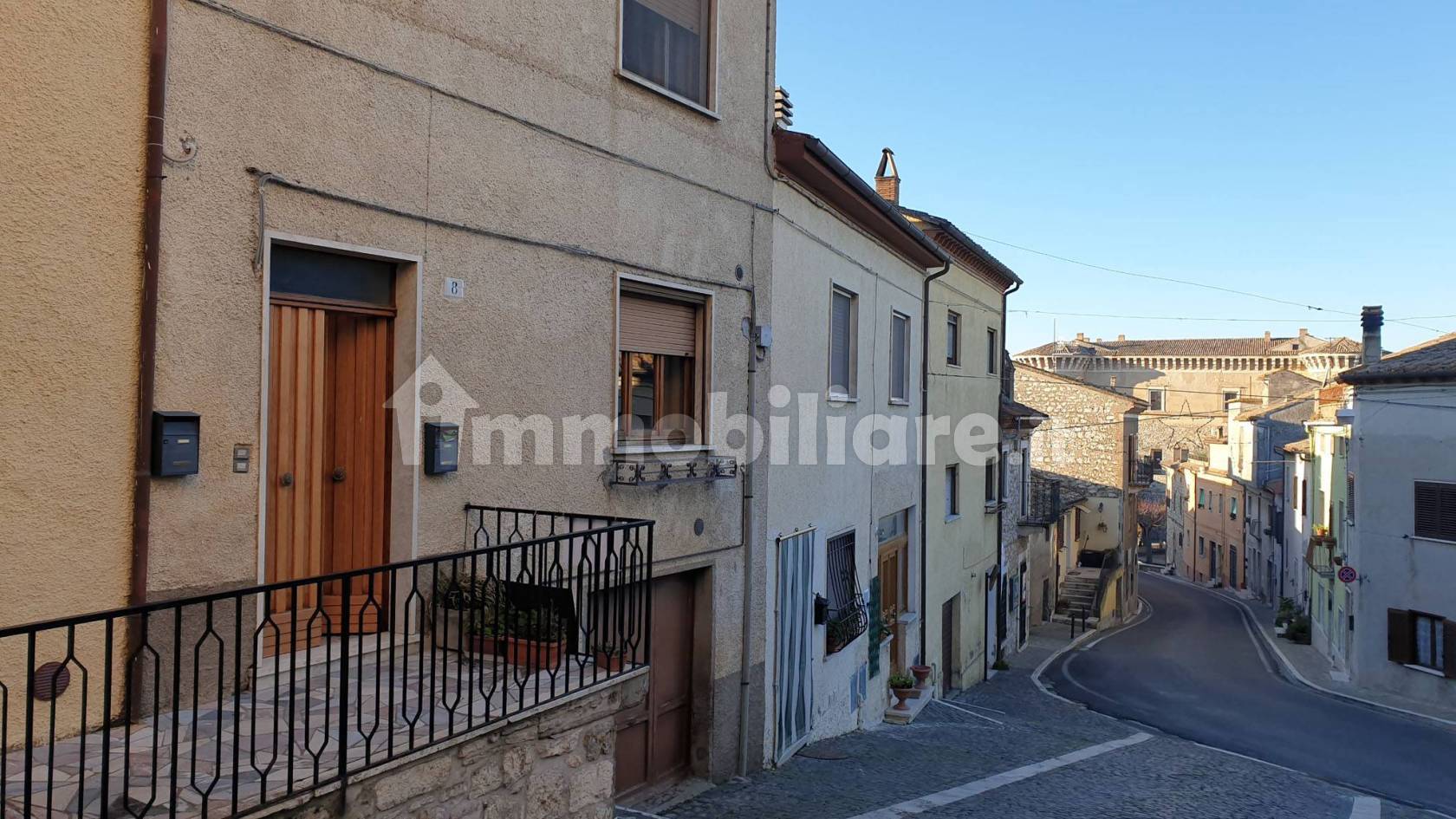 Appartamento buono stato, piano rialzato, Centro, Alviano