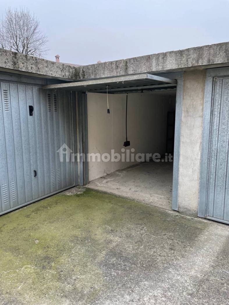 Garage - Box in Vendita