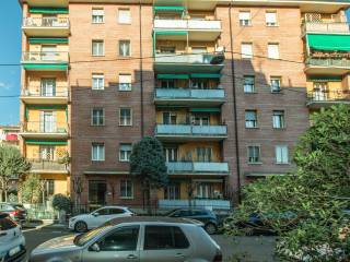 Houses for sale in Via Andrea Costa, Bologna - Immobiliare.it