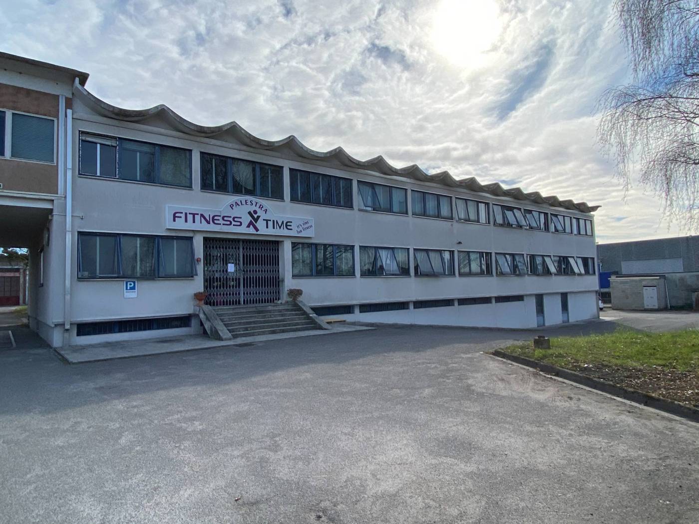 Locale commerciale in Vendita