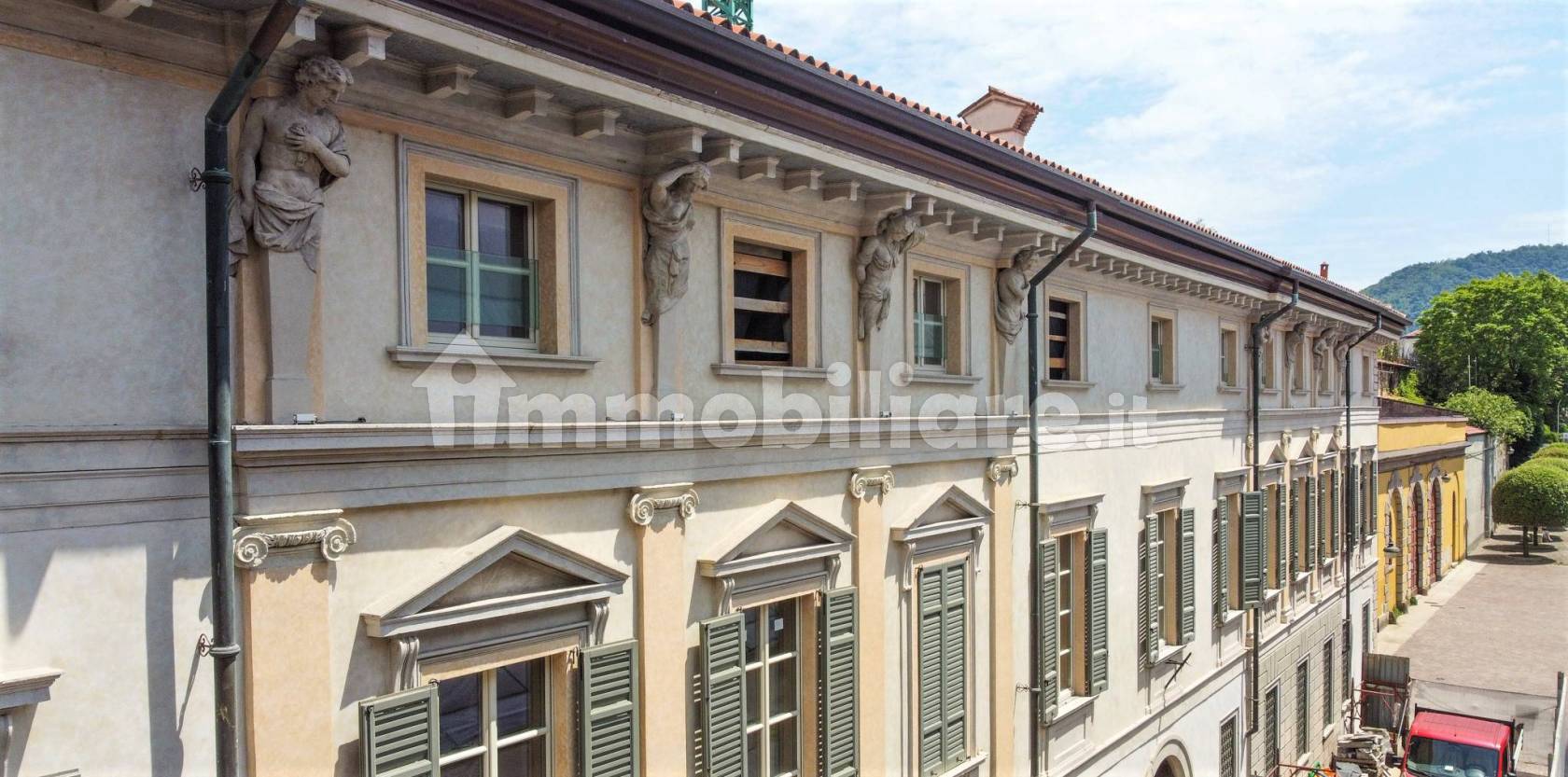 Trilocale via Alessandro Volta 85, Centro Storico, Como