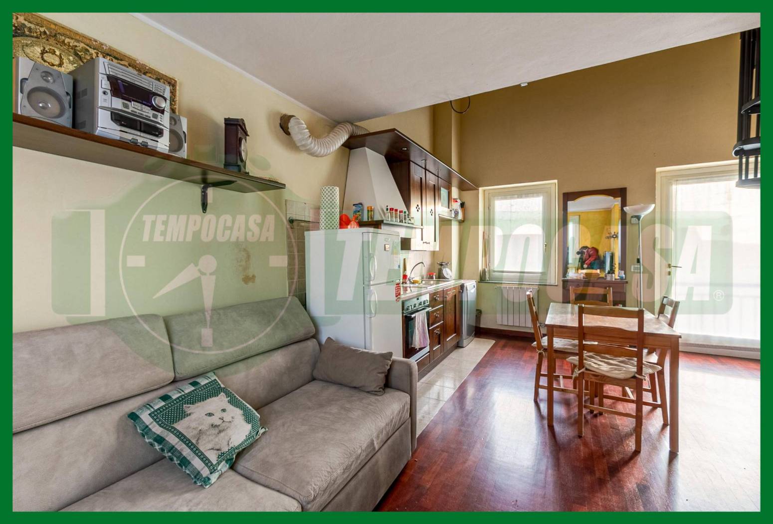 Bilocale via Cesare Battisti, Centro, Ferno