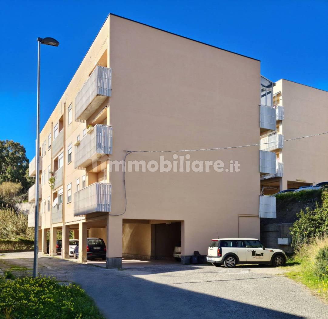 Quadrilocale viale Giostra, Giostra, Messina