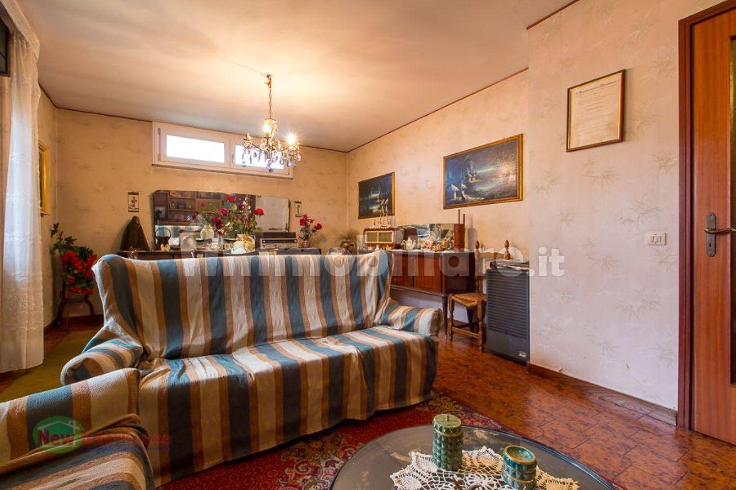 Appartamento Manzoni, 34, Centro, Maniago