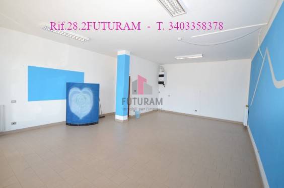 Locale commerciale in Vendita