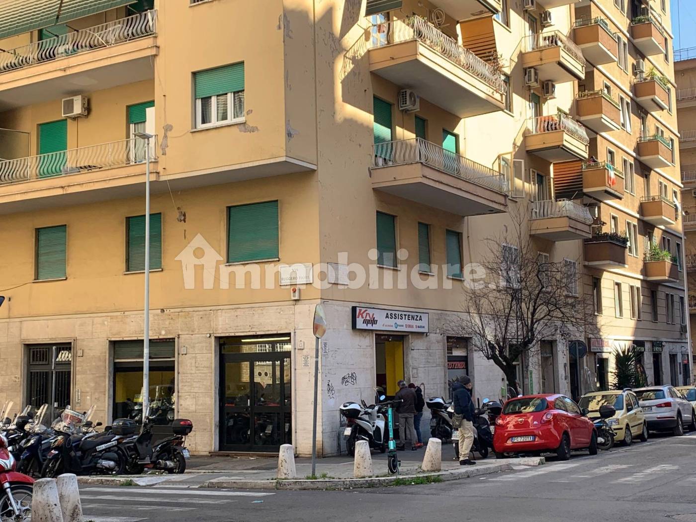 Locale commerciale in Vendita