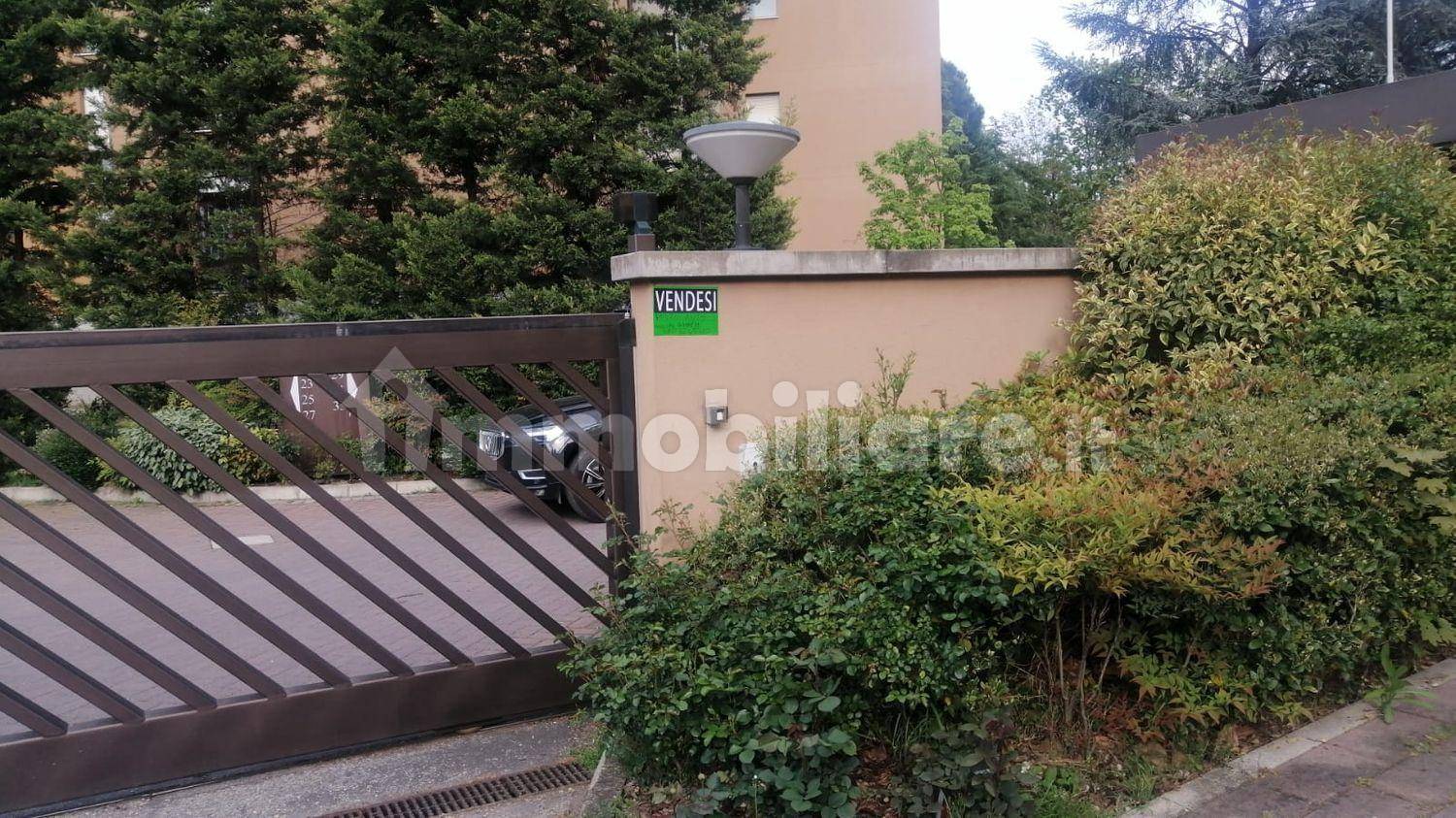 Garage - Box in Vendita