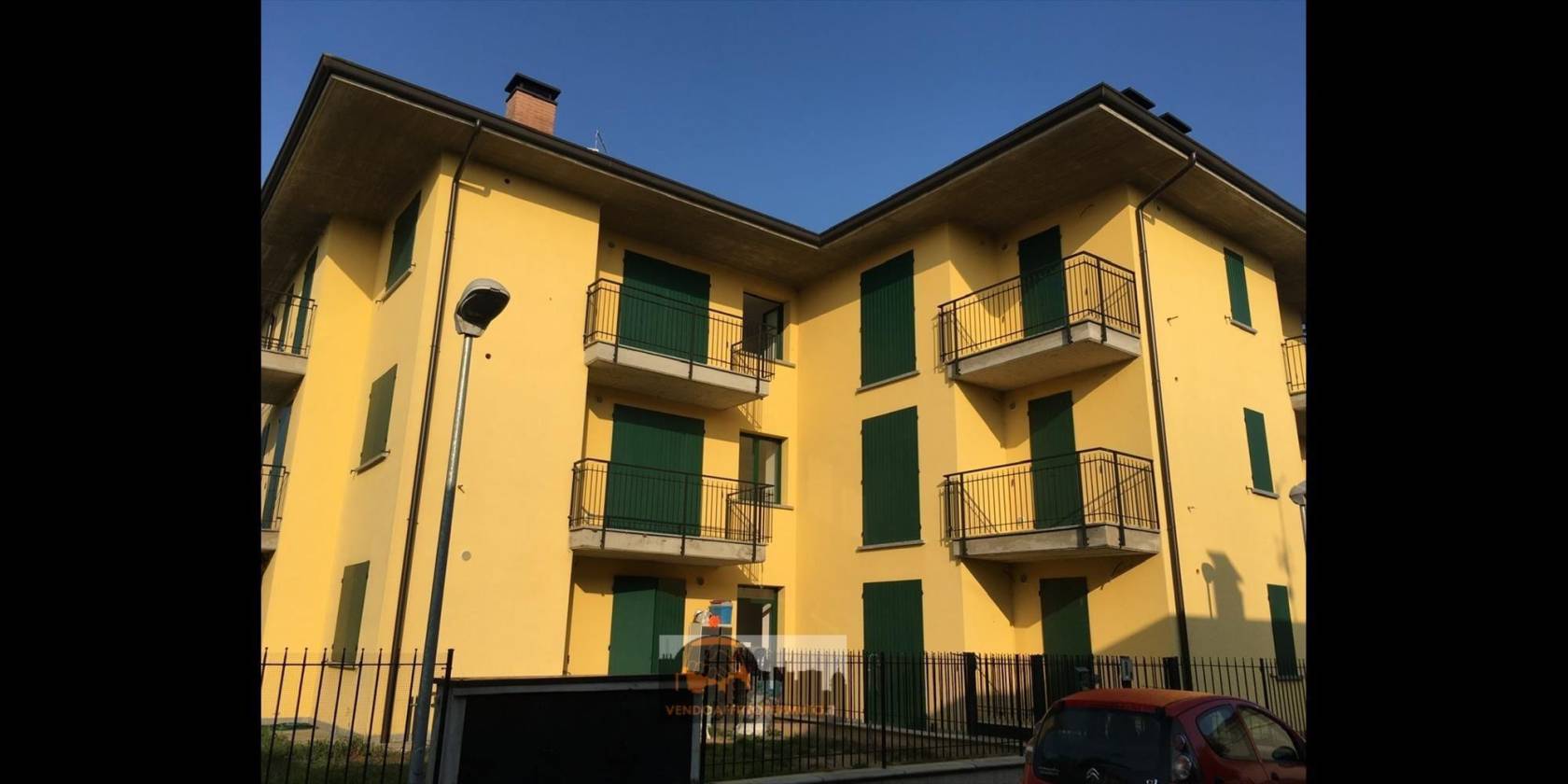 Trilocale via Umberto 1, Calcio