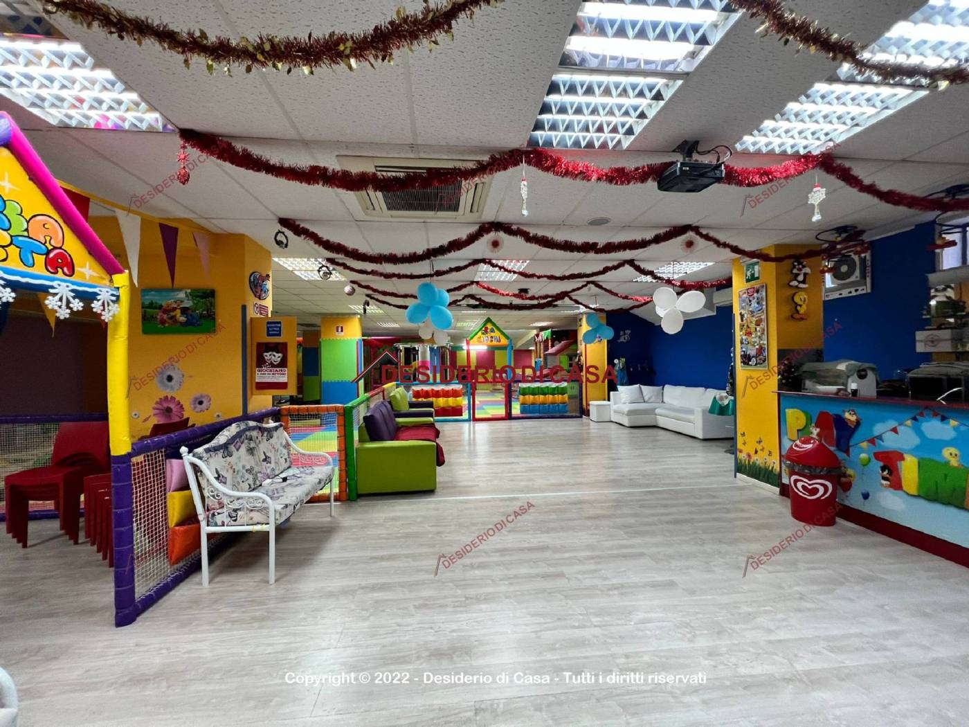Locale commerciale in Vendita