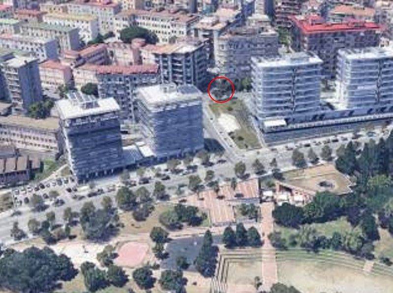 Locale commerciale in Vendita