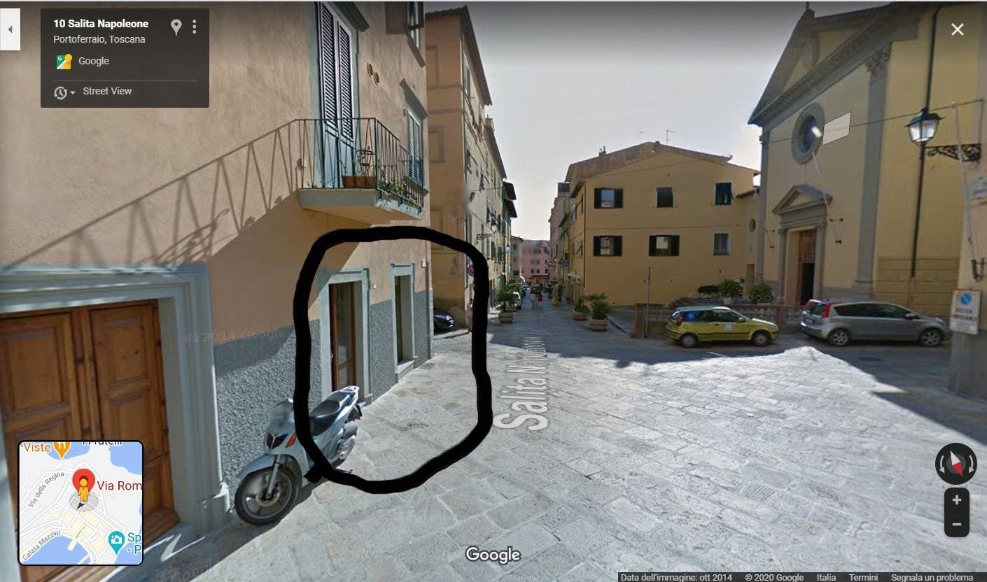 Locale commerciale in Vendita