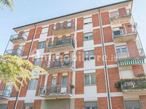 Trilocale buono stato, terzo piano, Centro, Zelo Buon Persico