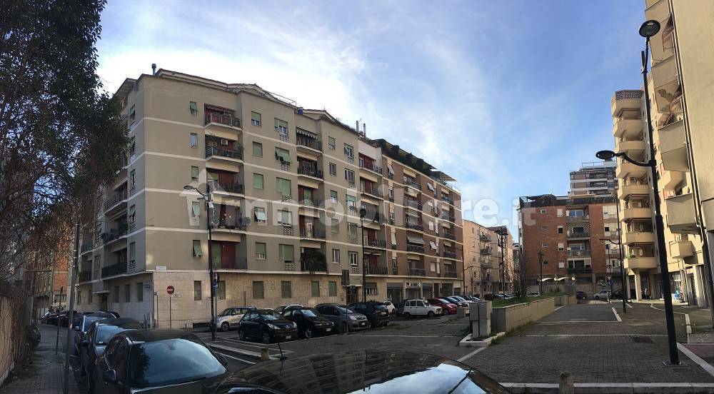 Trilocale piazza Enrico Fermi, Centro, Terni