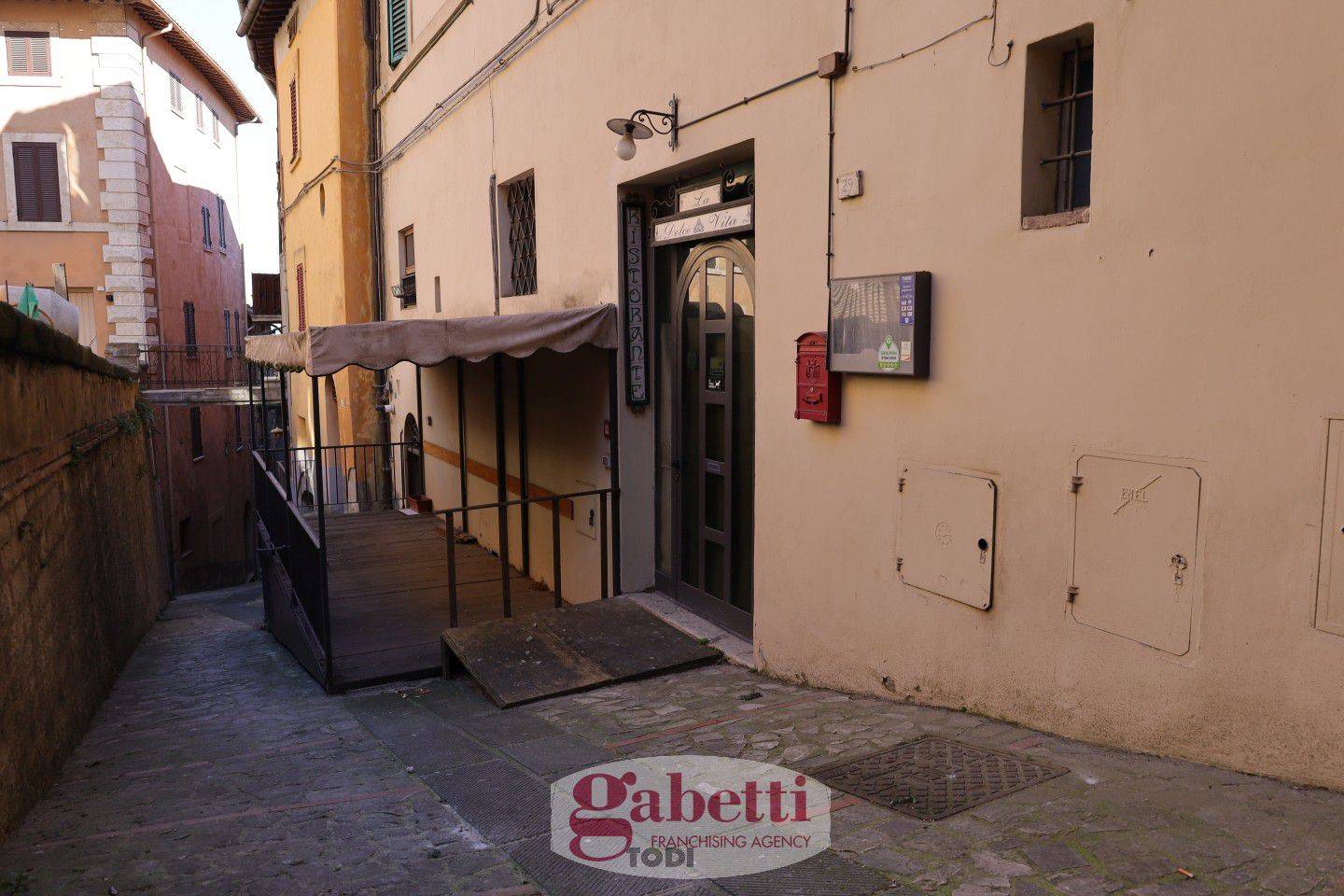 Locale commerciale in Vendita