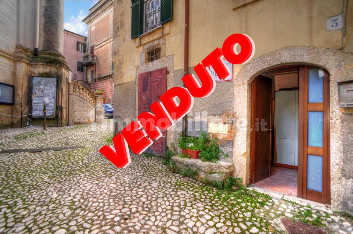 Quadrilocale via Civita Falconara 3, Centro, Arpino