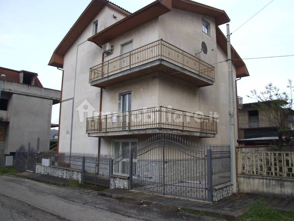 Vendita Appartamento Apice. Trilocale in via Raffaele.... Ottimo stato ...