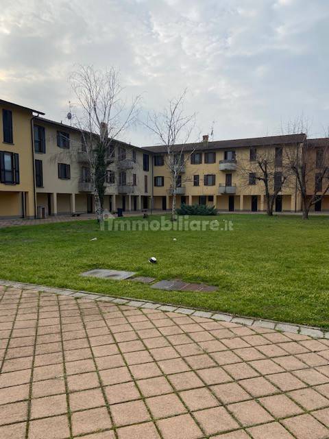 Trilocale via Umberto I 1, Dovera