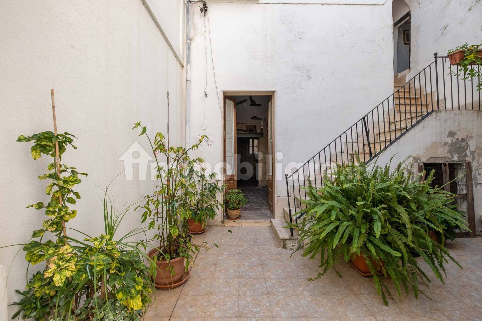 Appartamento via Vincenzo Perrone 35, Centro, Leverano