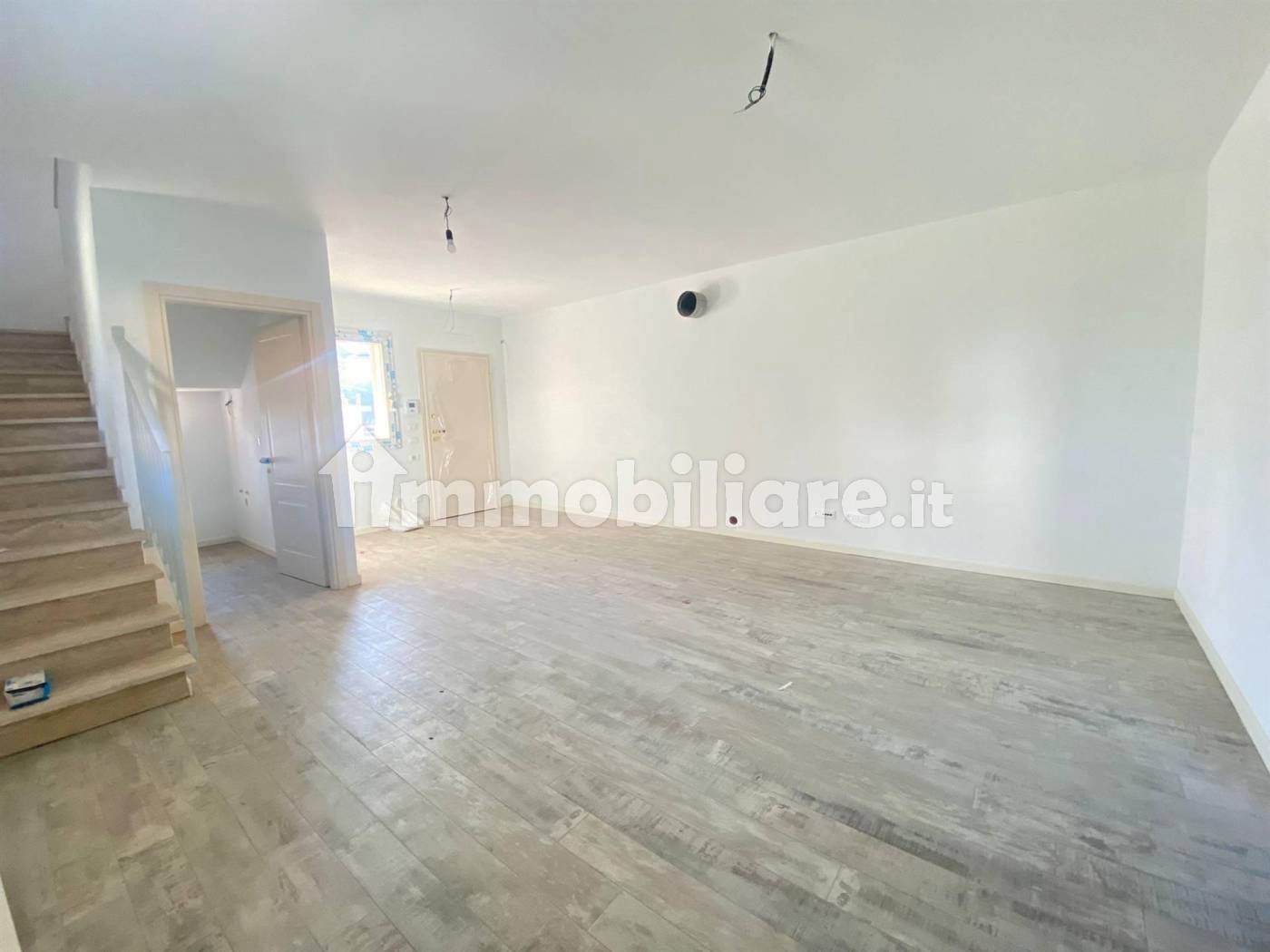 Villa a schiera 5 locali, nuova, Centro, Campi Bisenzio