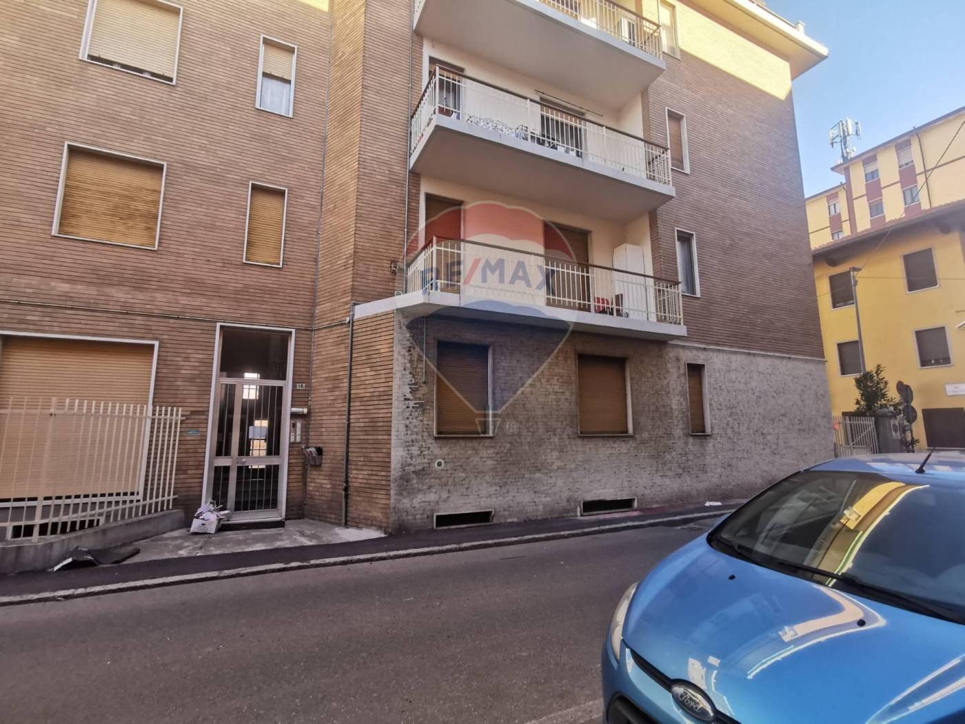 Trilocale via girondella 16, Centro, Trecate