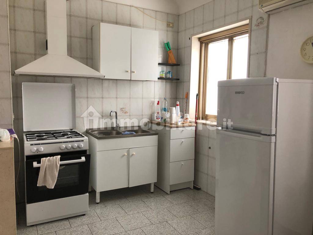 Bilocale via Salinella 3, Tre Carrare, Taranto