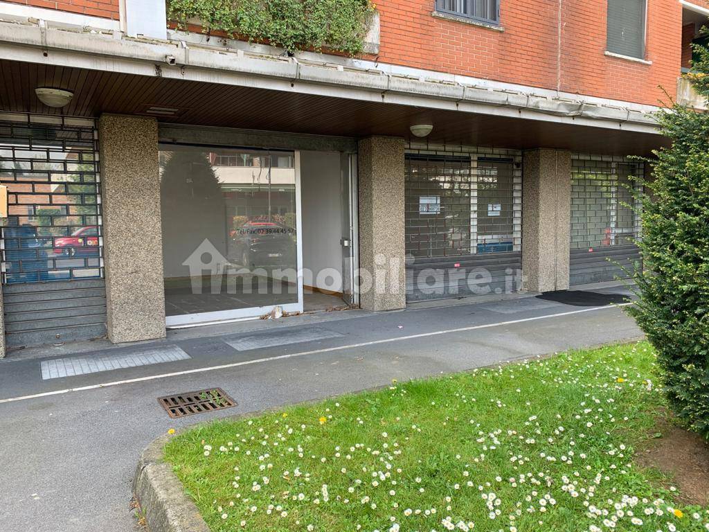 Locale commerciale in Vendita