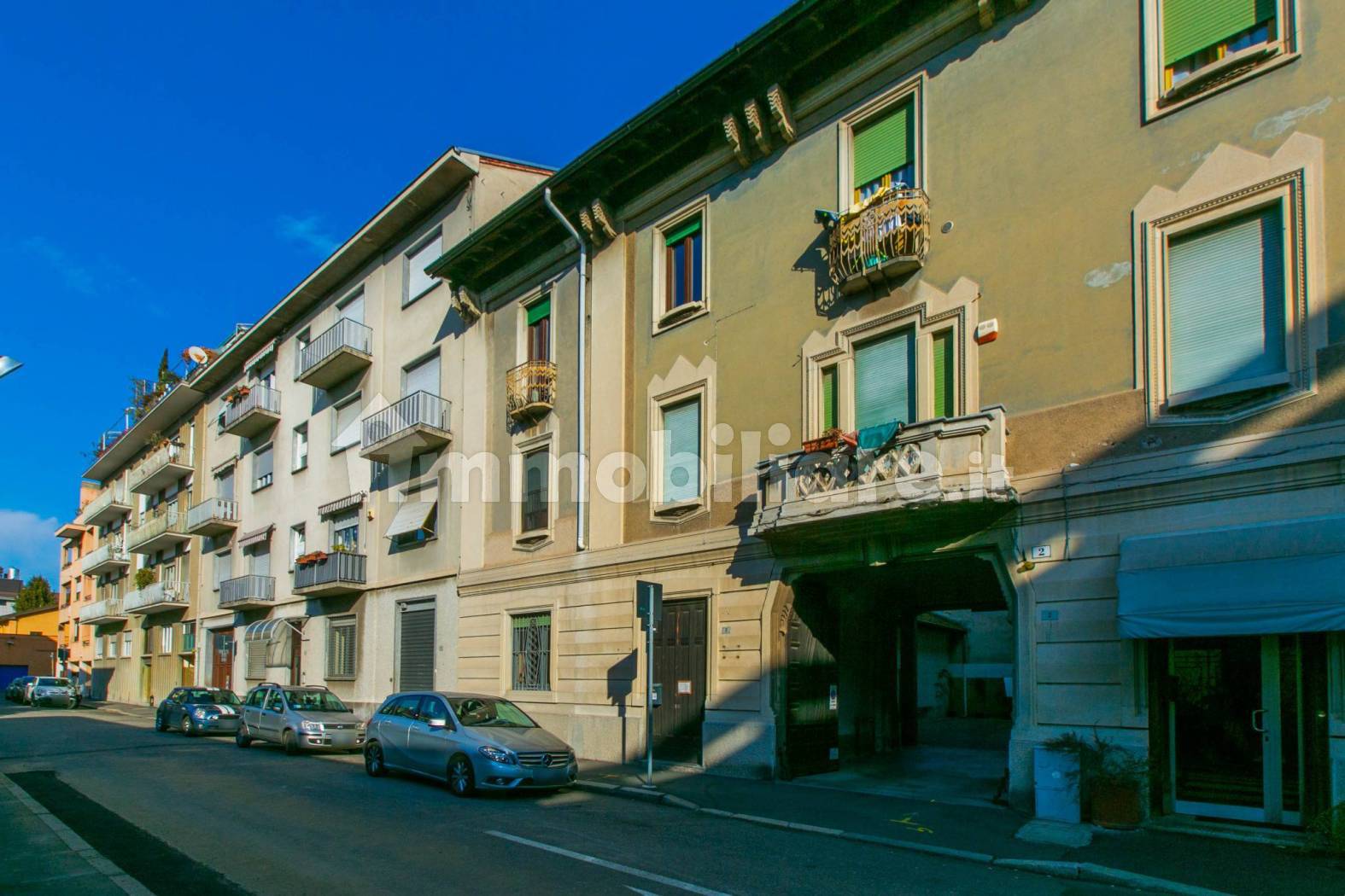 Locale commerciale in Vendita