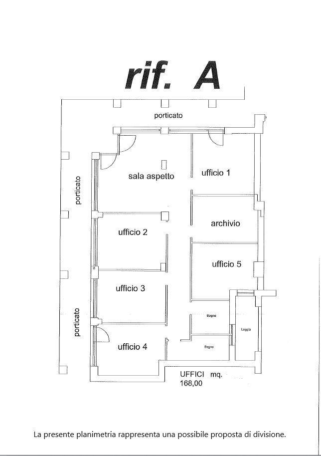 Locale commerciale in Vendita