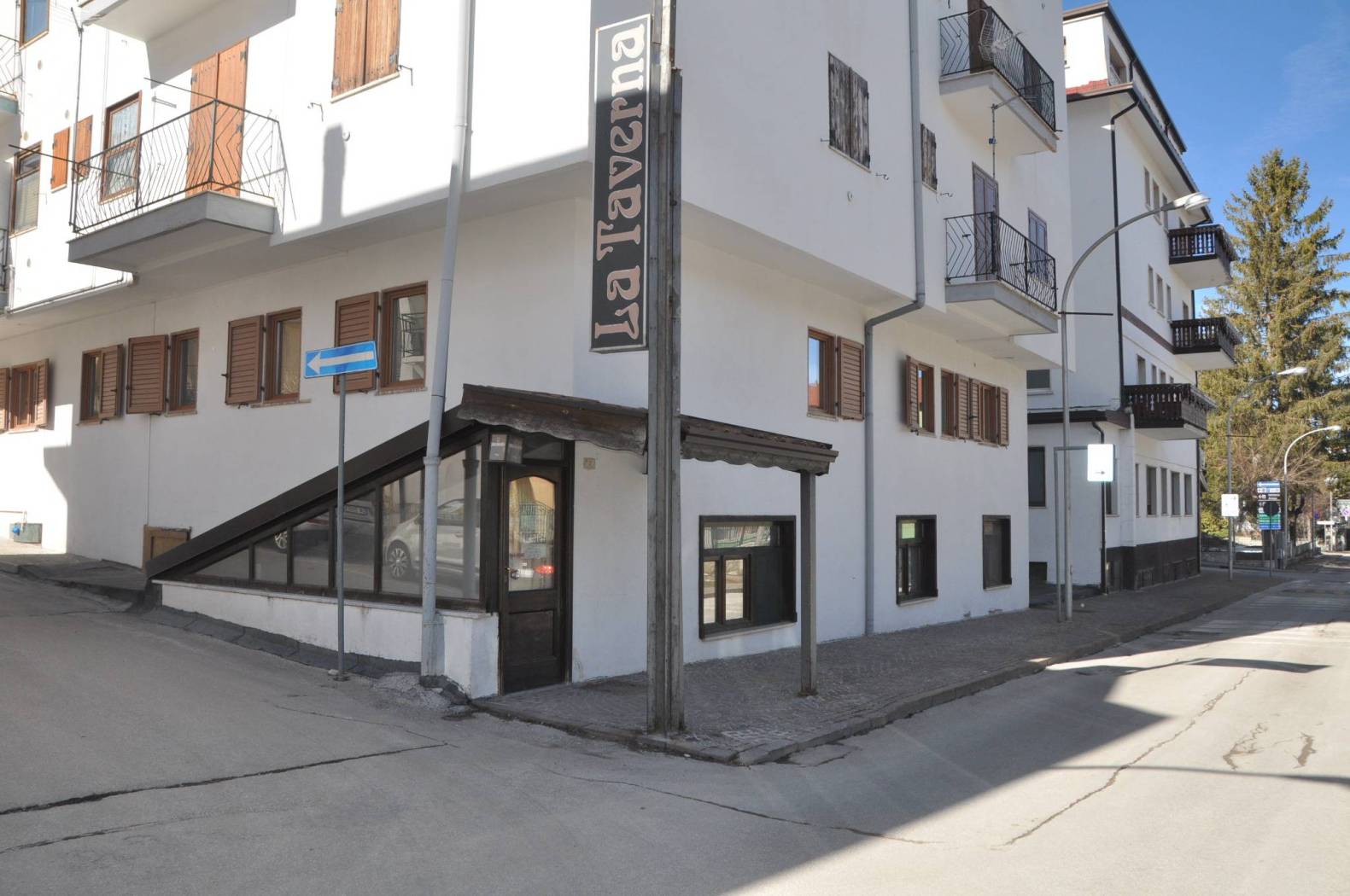 Locale commerciale in Vendita
