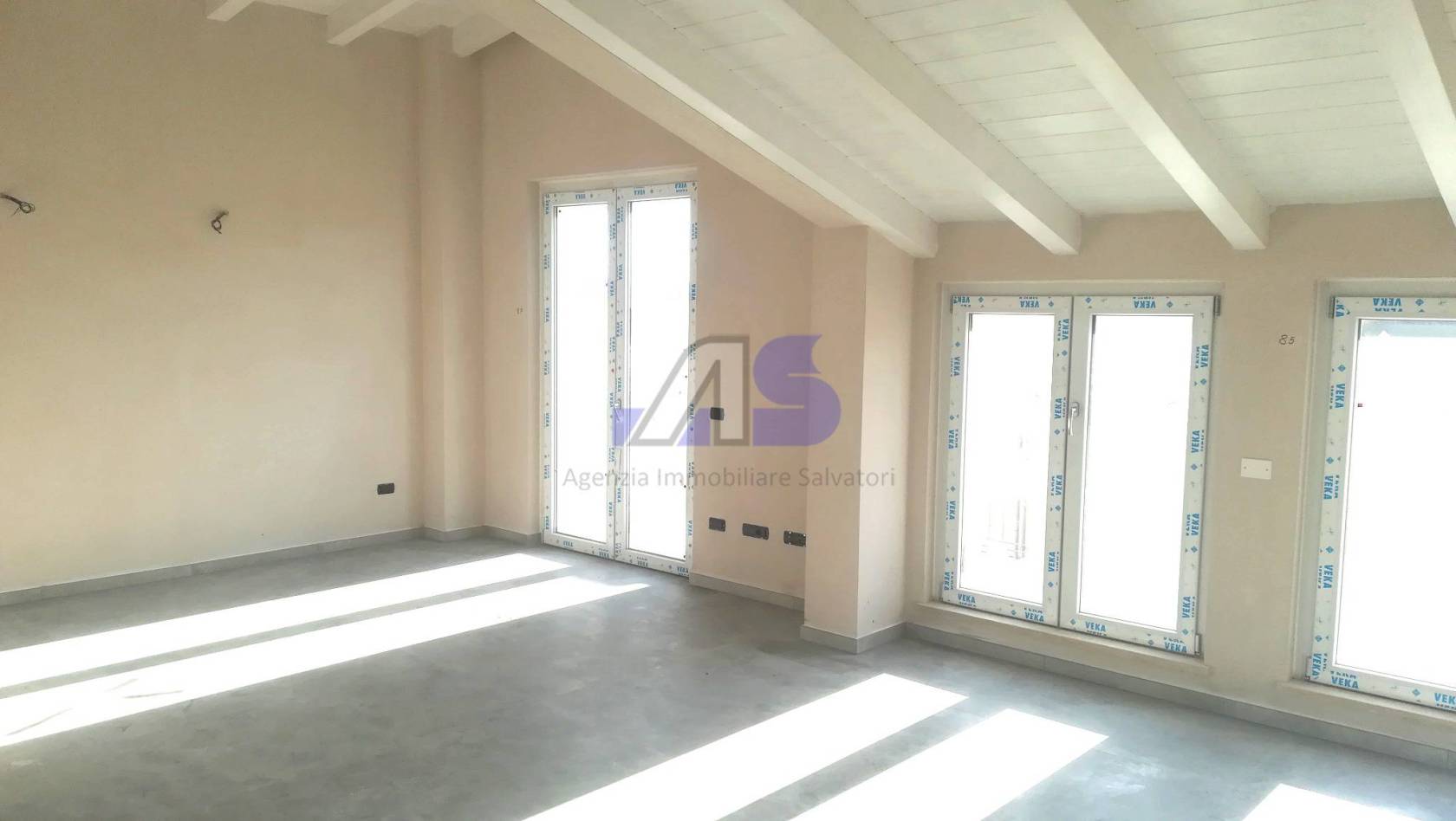 Quadrilocale viale Cristoforo Colombo 274, Lido di Camaiore, Camaiore
