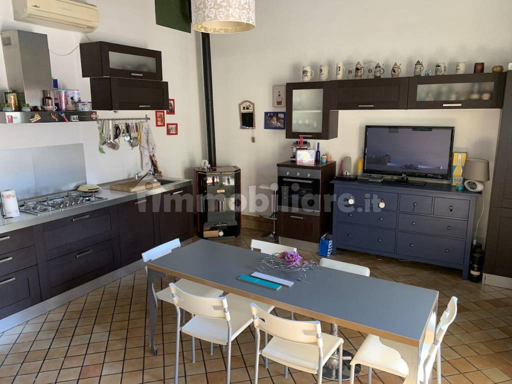 Vendita Villa bifamiliare San Felice sul Panaro. Ottimo stato, posto ...