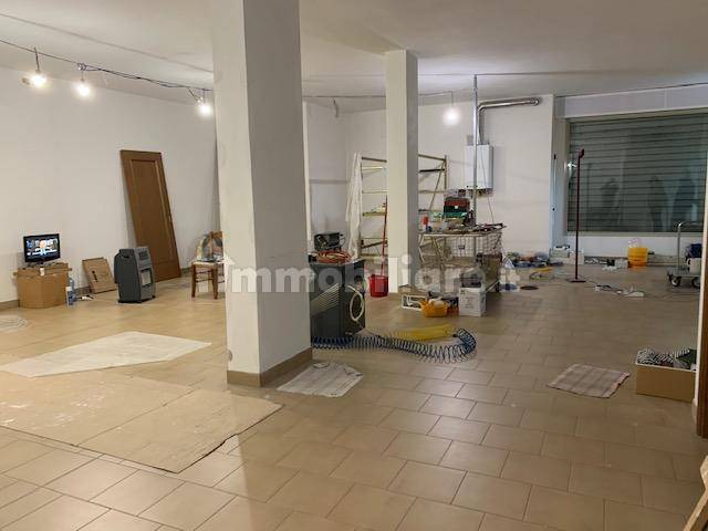 Laboratorio in Vendita