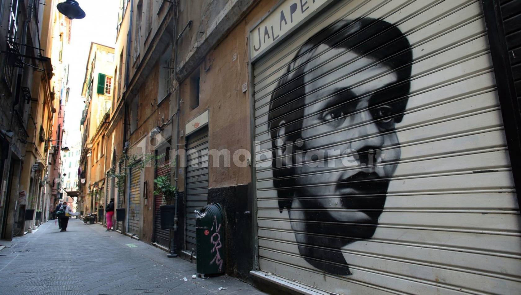 Locale commerciale in Vendita