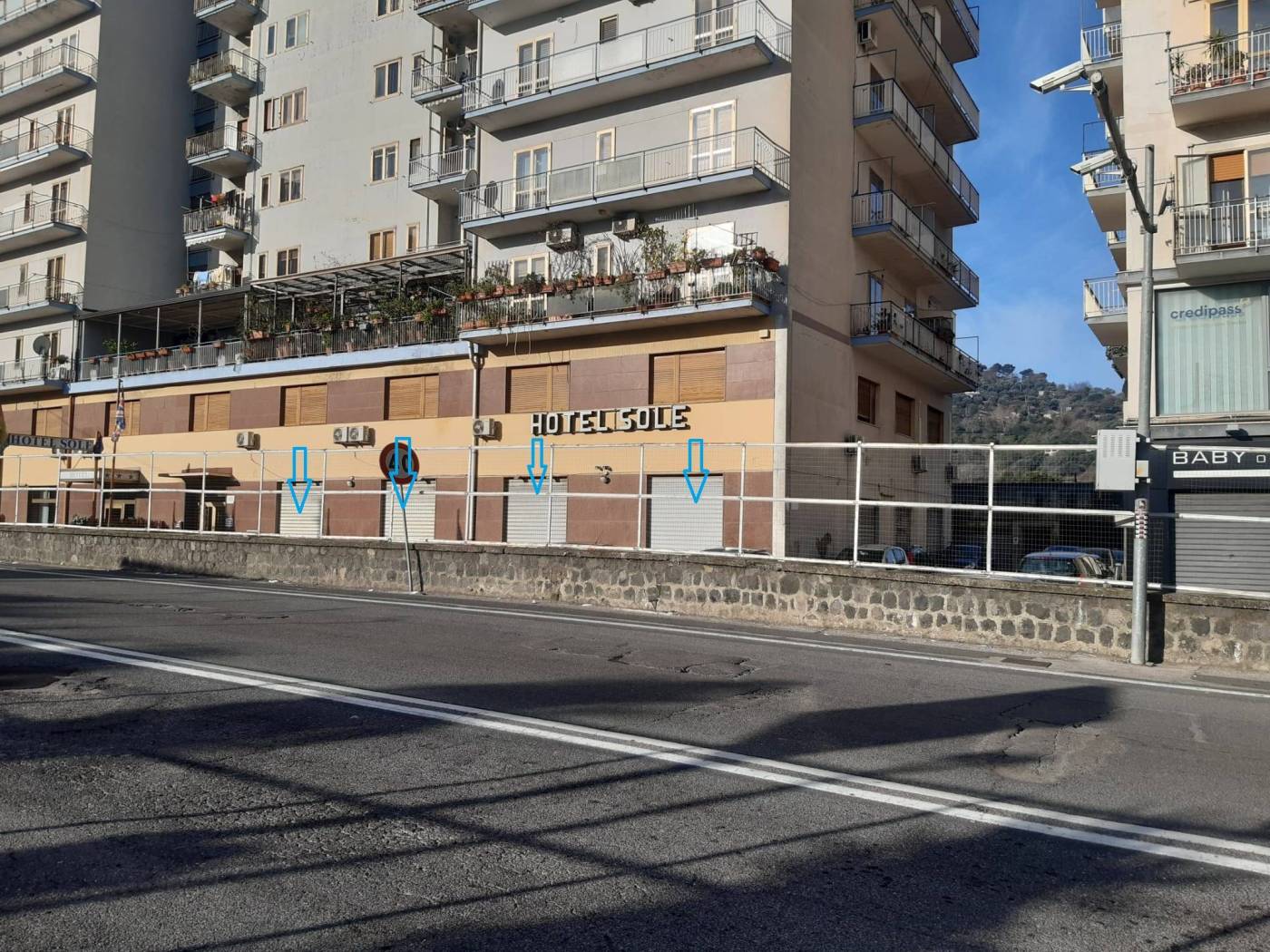 Locale commerciale in Vendita