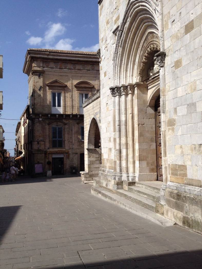 Quadrilocale piazza Santa Maria Maggiore 2, Centro, Guardiagrele