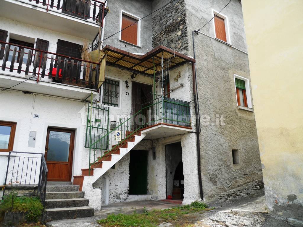 Quadrilocale via San Giuliano, Cino