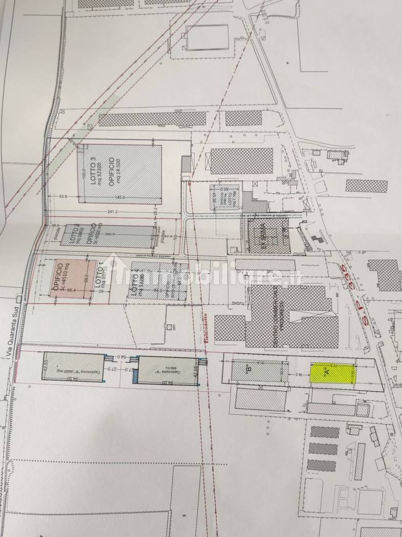 Capannone in Vendita