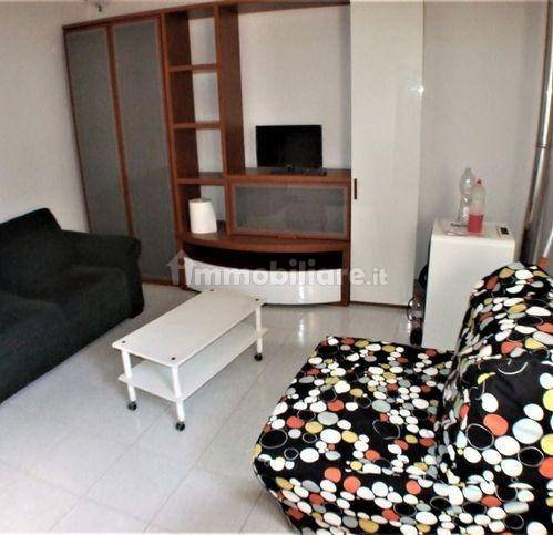 Trilocale buono stato, Capistrello