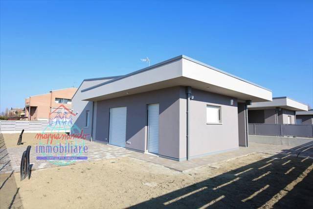 Villa unifamiliare via Della Costituzione Snc, Centro, Castello d&#x27;Argile