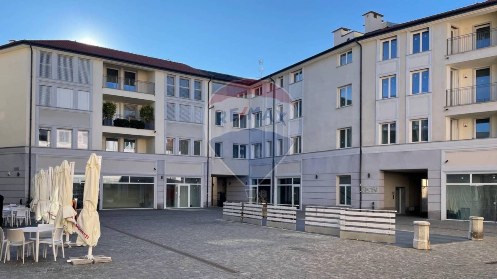 Quadrilocale via Solferino 3, Piazza Santa Maria, Busto Arsizio