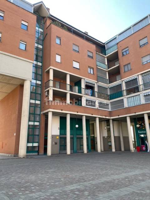 Locale commerciale in Vendita