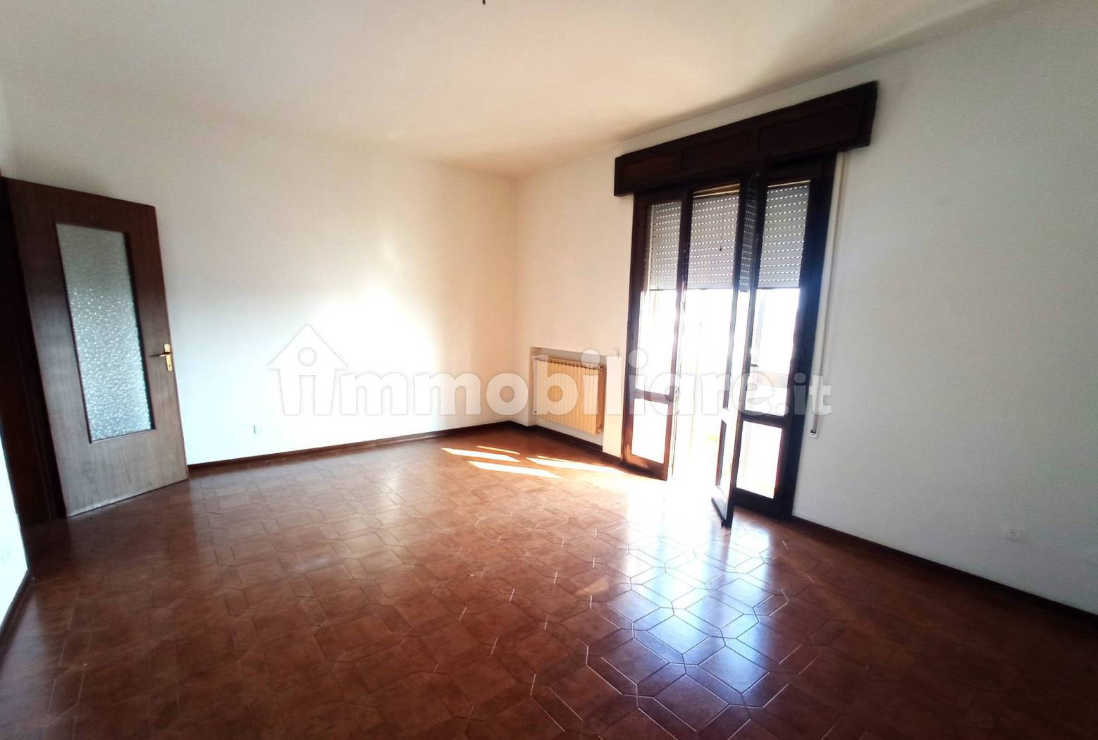 Quadrilocale via Giuseppe Verdi, Centro, Taglio di Po