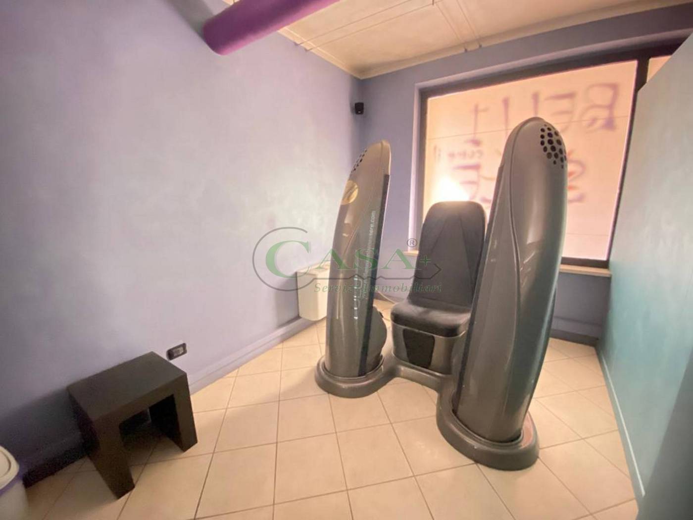 Locale commerciale in Vendita