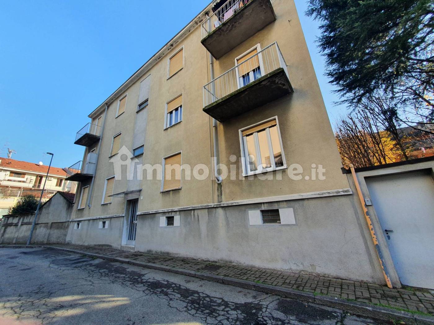 Bilocale primo piano, Semicentro, Vercelli