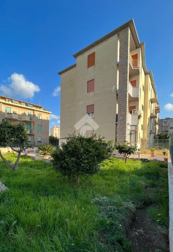 Trilocale via manzoni 1, Centro, Trapani