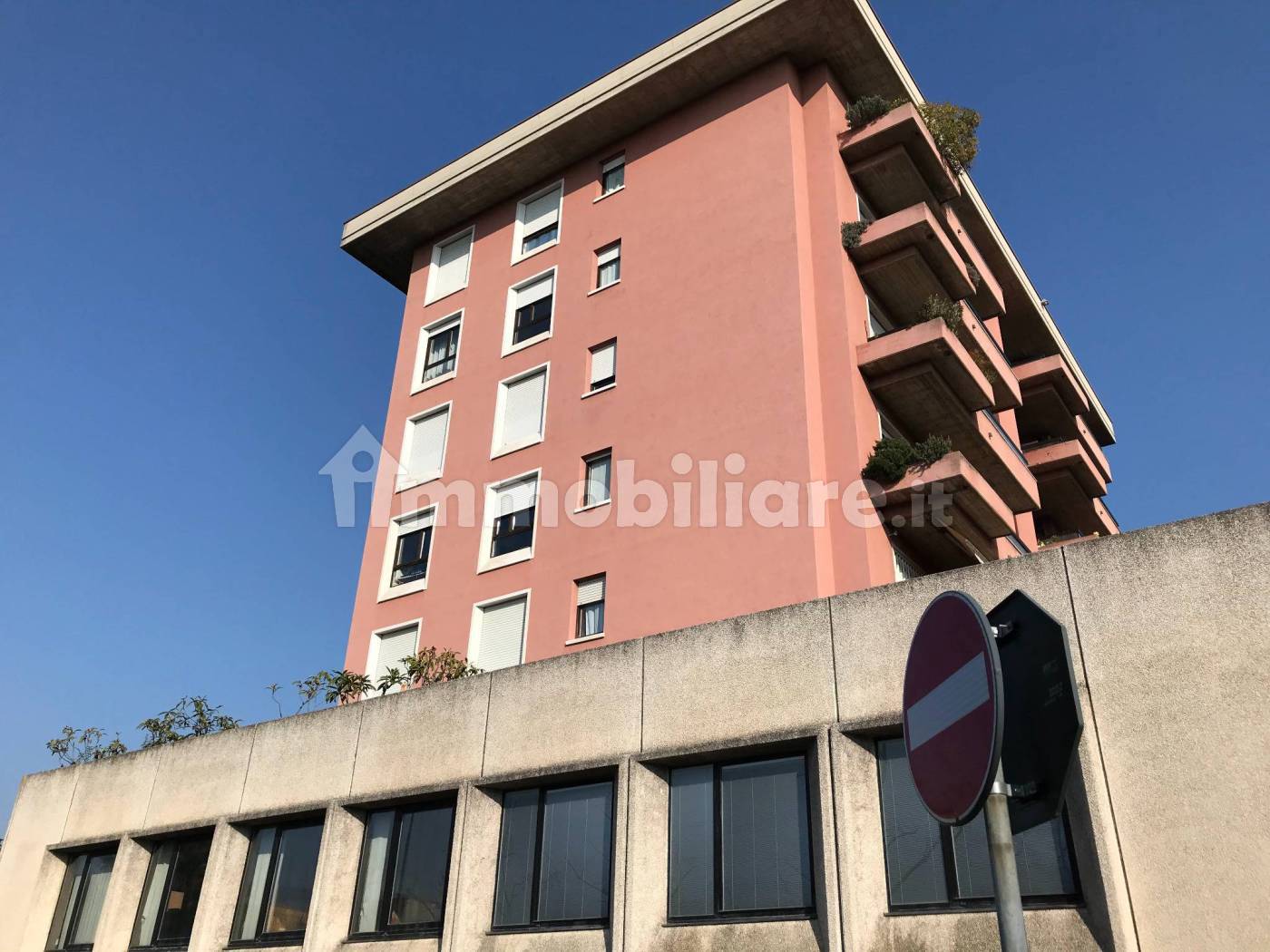 Garage - Box in Vendita