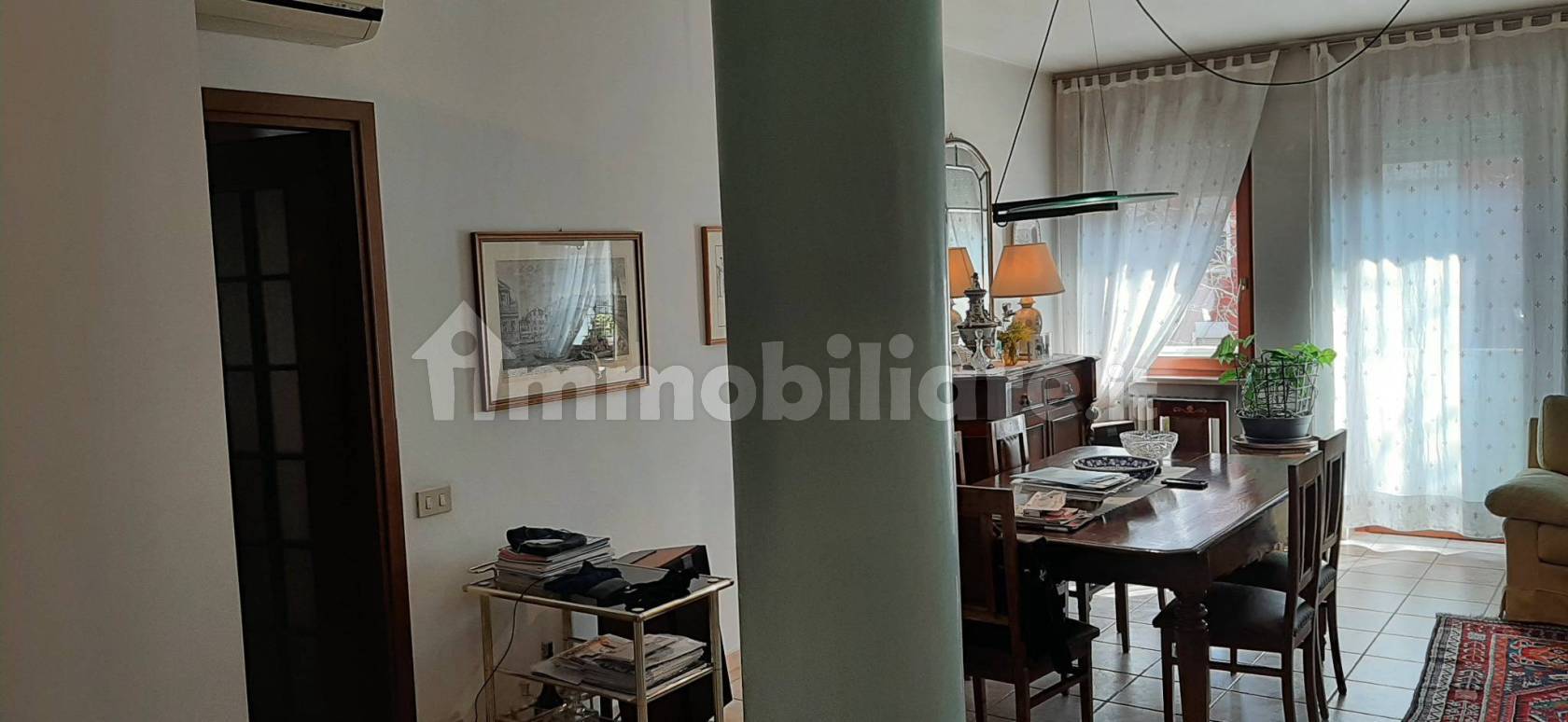 Appartamento ottimo stato, quarto piano, Mestre, Venezia