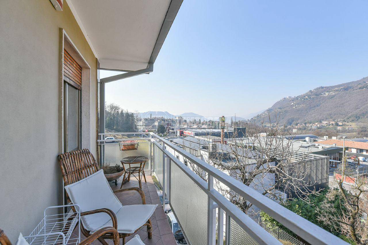 Trilocale traversa Lario 36, Lipomo