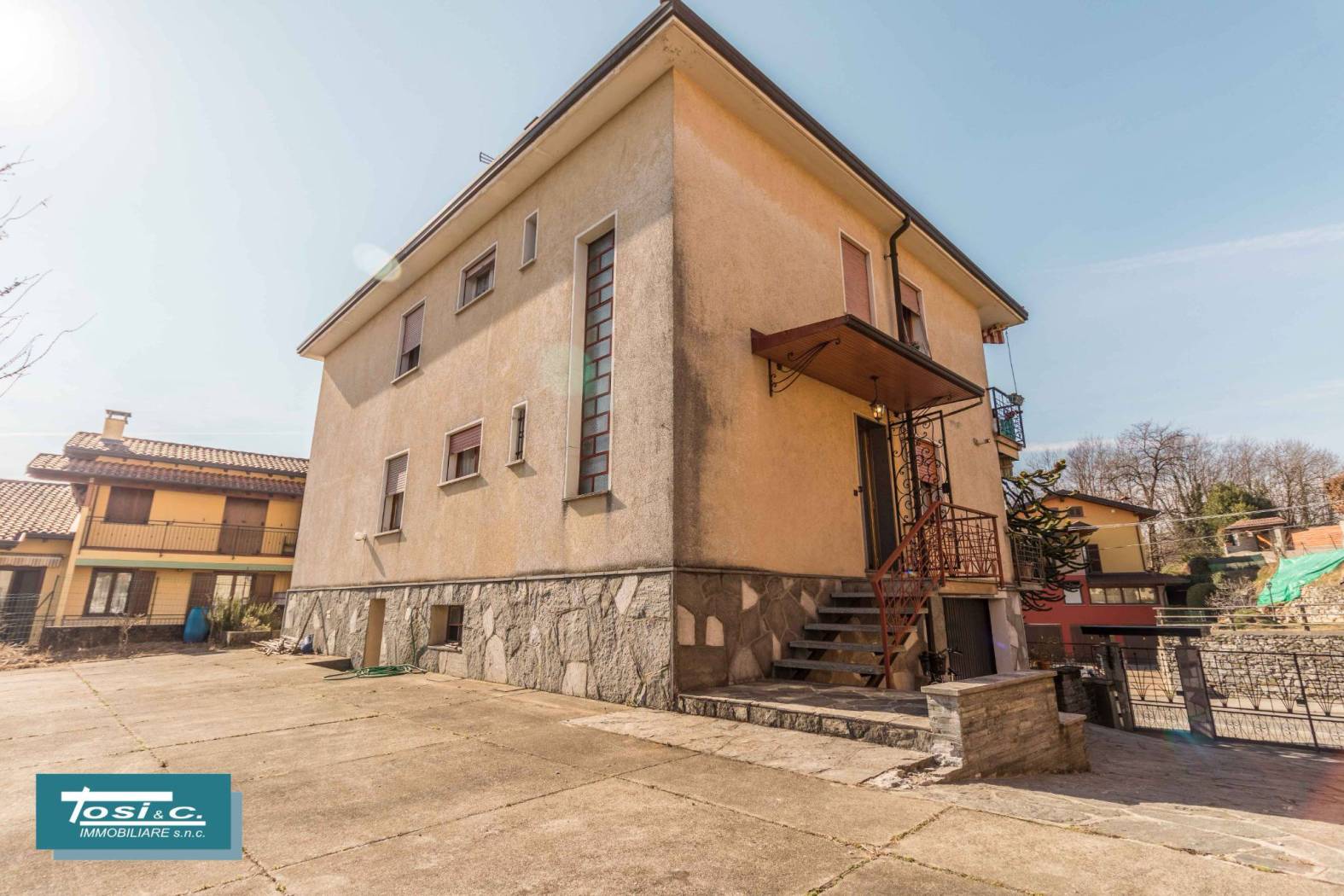 Quadrilocale via Italia, Centro, Invorio