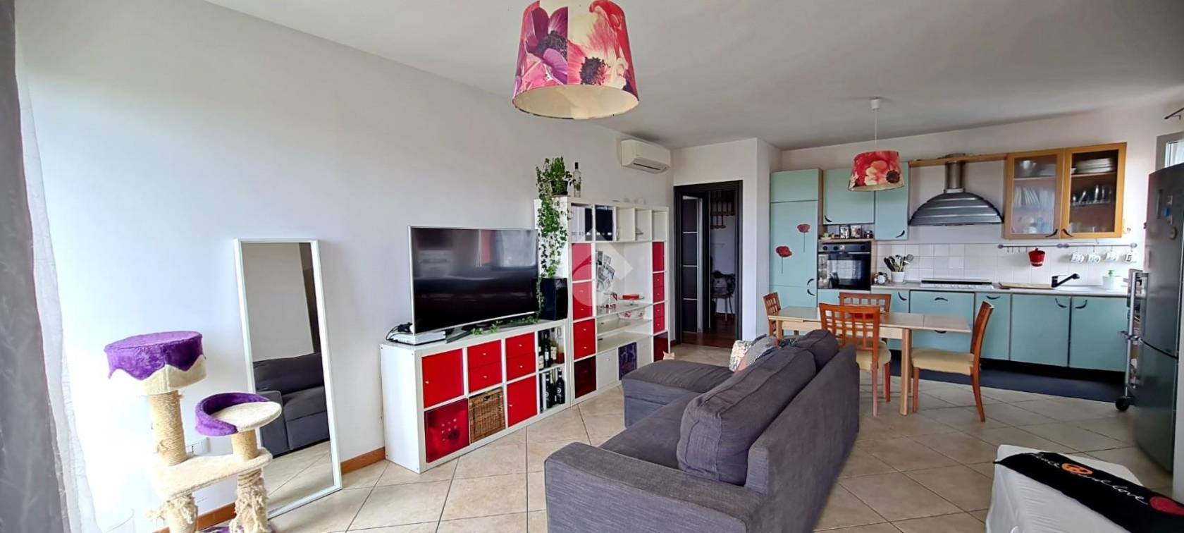 Quadrilocale via Roma 100B, Centro, San Giovanni in Marignano